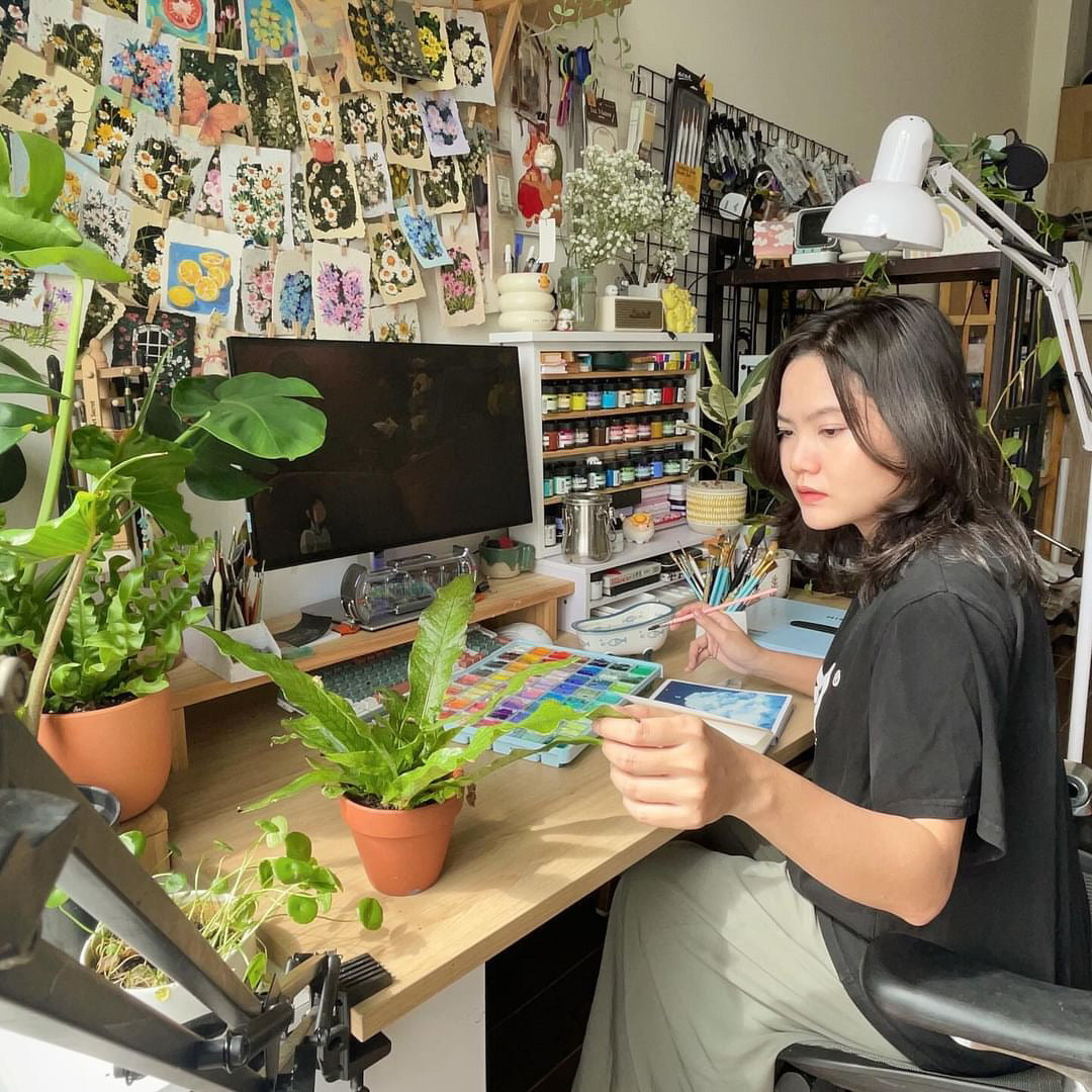 Follow your art on painting from artist Le Bao Chau